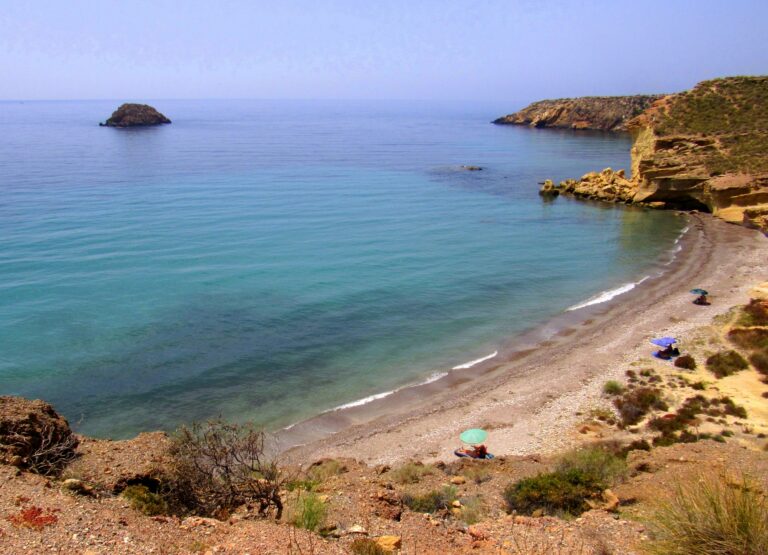 Ruta por las calas de Bolnuevo. Las calas salvajes de la región de ...